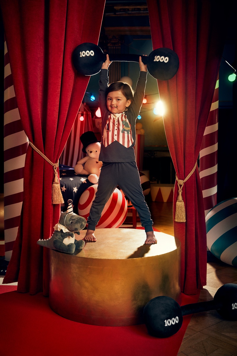 LUNDLUND : SOFIA RONTHéN